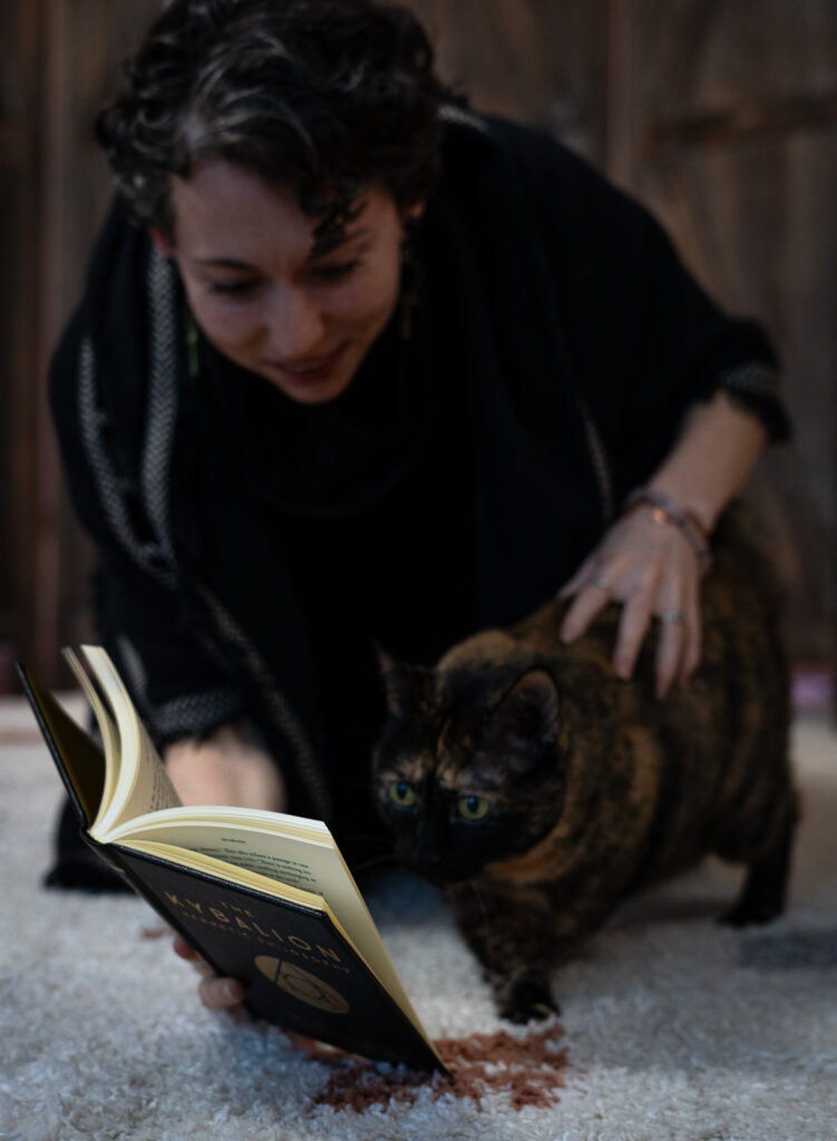 About - Eluña Noelle